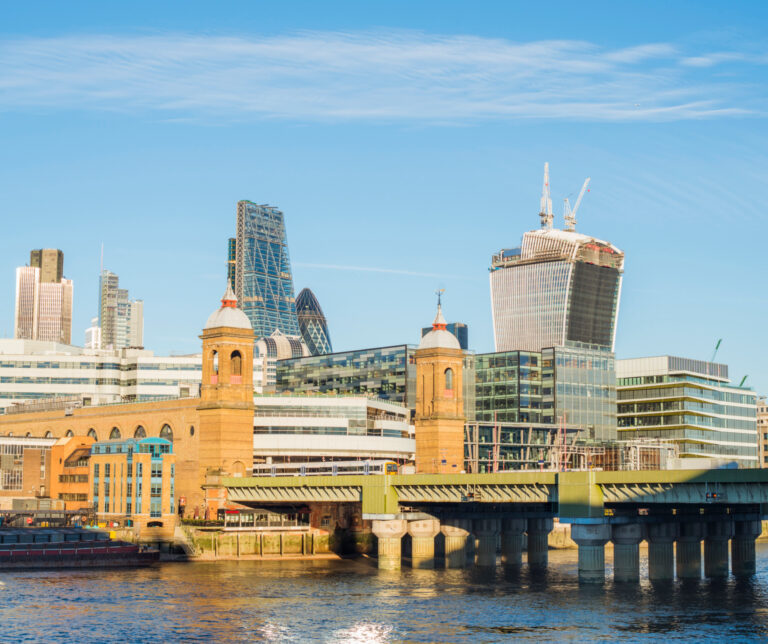LUÂN ĐÔN (LONDON): THÀNH PHỐ LỊCH SỬ VỚI NỀN VĂN MINH HIỆN ĐẠI - AV Travel